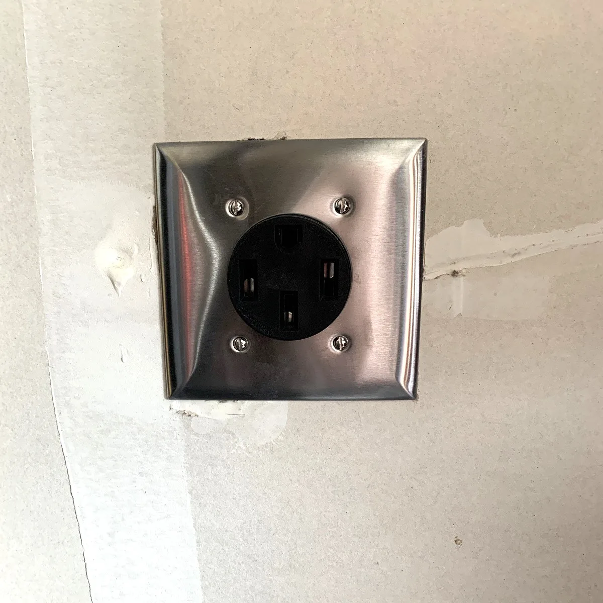 240V Socket for an EV Charger - Fuse HVAC & Electrical Service